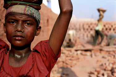 Panos Pictures - Stories - Born to work
