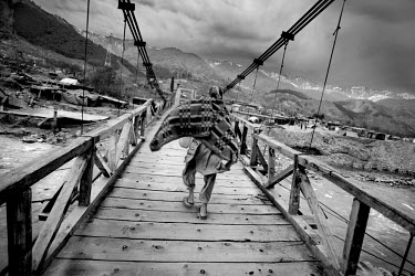 Panos Pictures Stories The survivors