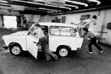 Panos Pictures - Stories - The last Trabant