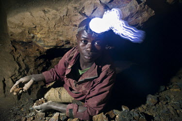 Panos Pictures - Stories - Blood Coltan